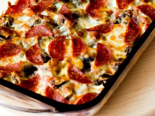 Delicious Low Carb Deconstructed Pizza Casserole Lindsys Kitchen